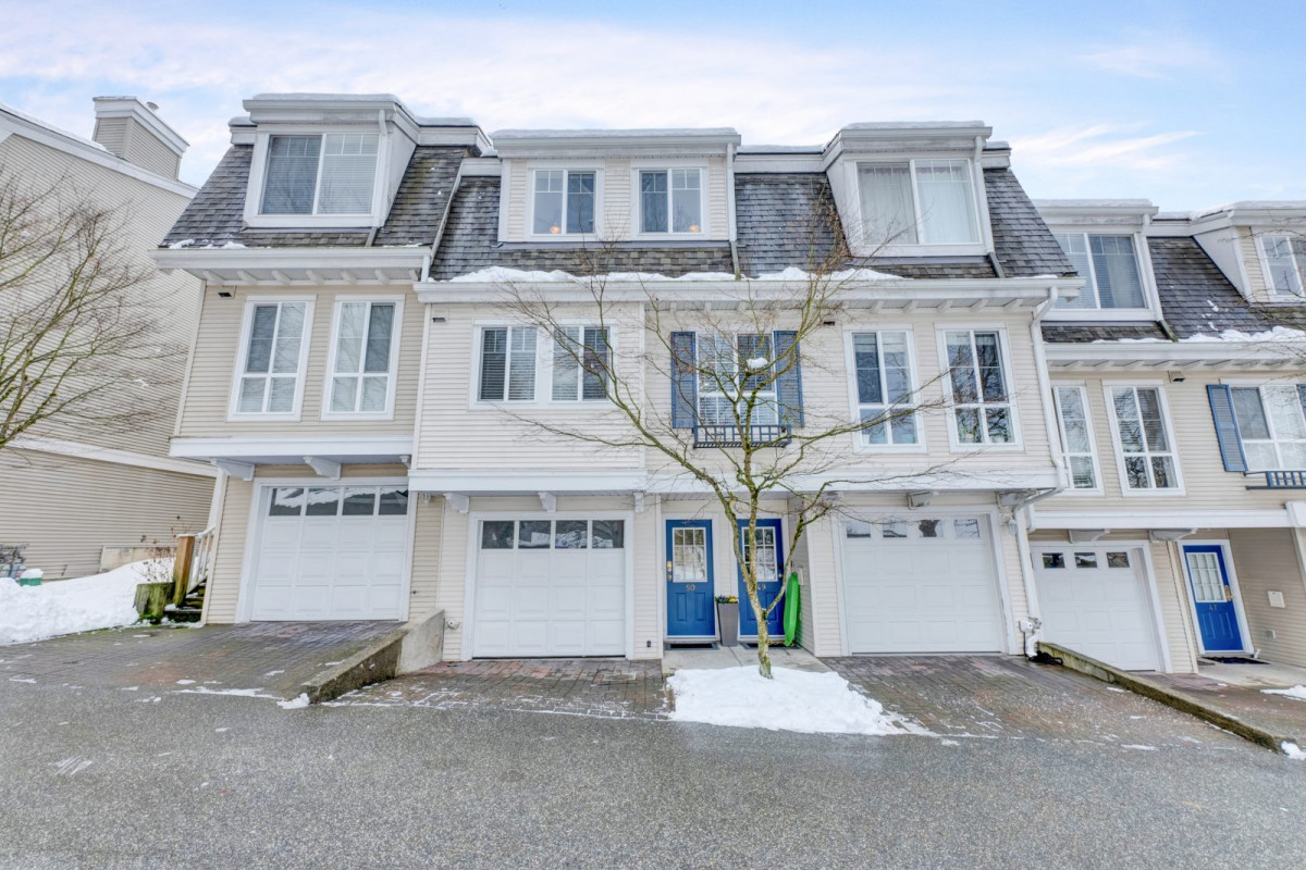 Beautiful Townhome in Desirable Walnut Grove | Eximus