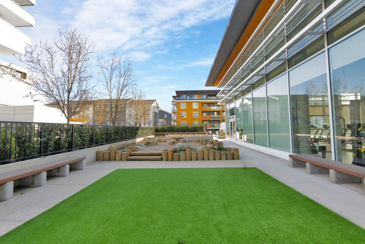 Open Concept Luxury Condo Built by Award Winning Bosa Properties | Eximus